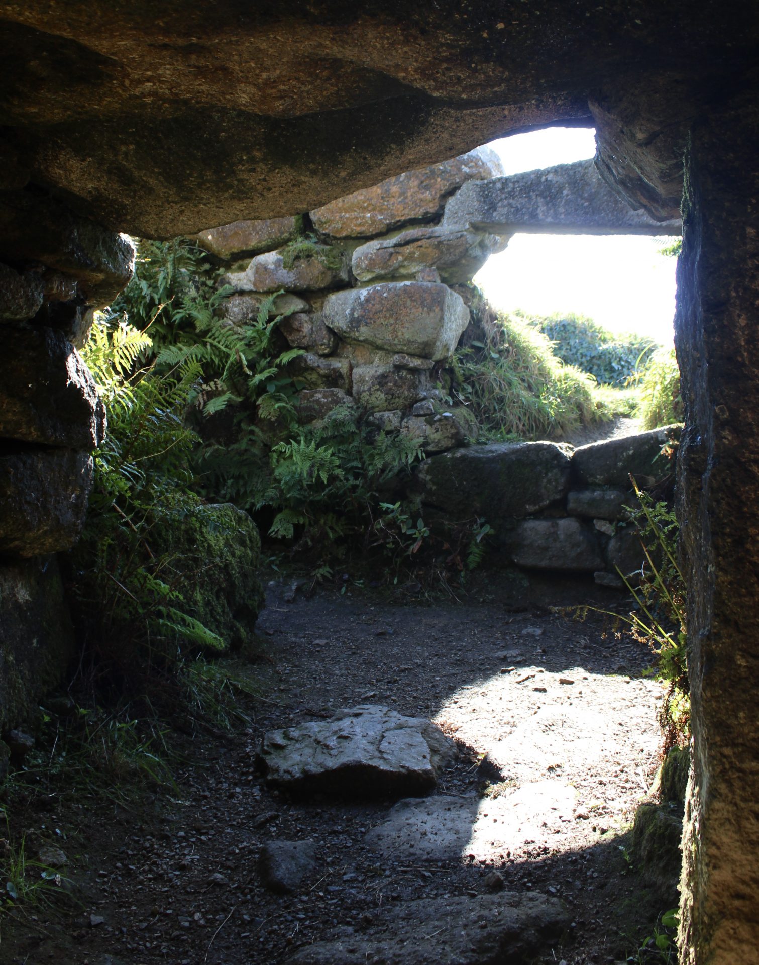 Cornwall: rock and stone | Jack Wallington Garden Design Ltd.